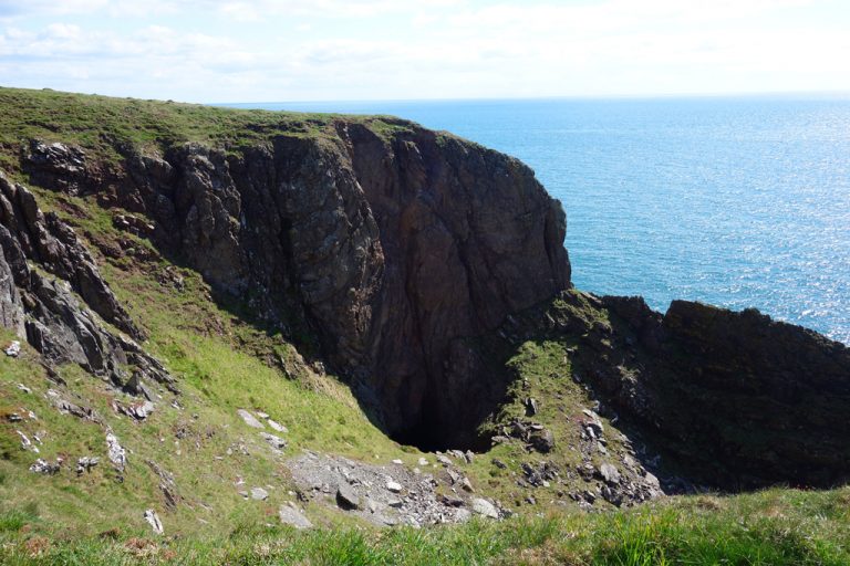 The Isle of Whithorn to St. Ninian's Cave | ThatGuyBry : The Live Your ...